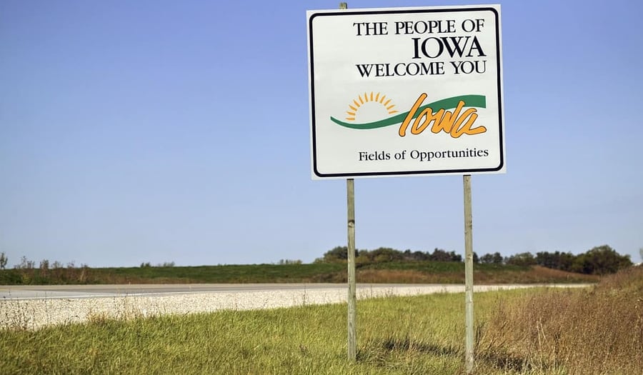Iowa Real Estate Law: What You Need to Know About Abstracts